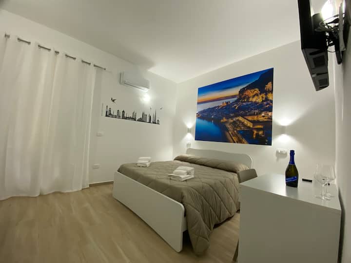 In Centro Rooms Quadrupla 1° Piano Stanza 1° - Lascari