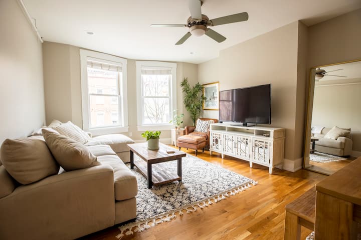 Lux Condo In The Heart Of Otr | Walk Everywhere - Cincinnati