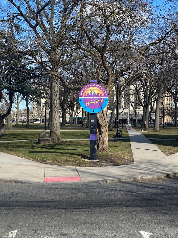 Huge 2bed2bath N Great Location! - Newark, NJ