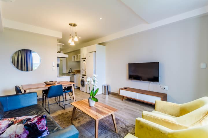 Luxurious Executive Apartment - 普勒托利亞