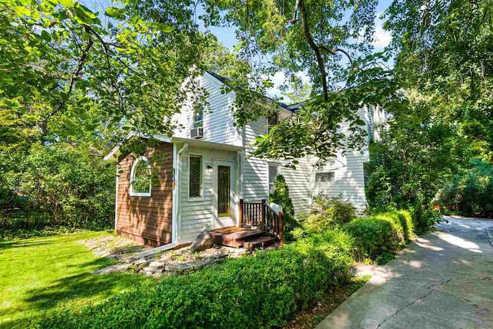 Iowa City Home | Near Kinnick - Iowa City, IA