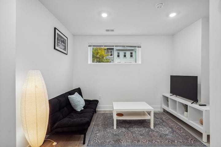 Heart Of Brookland 1-br With Easy Access To Fun - Takoma Park, MD