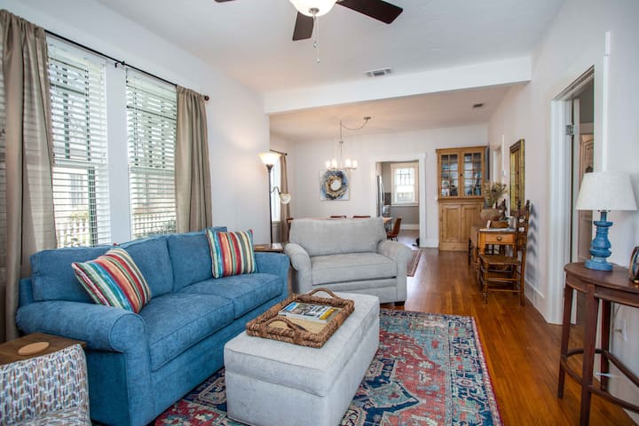 403 Cora | Great Location | Fire Pit - Fredericksburg, TX