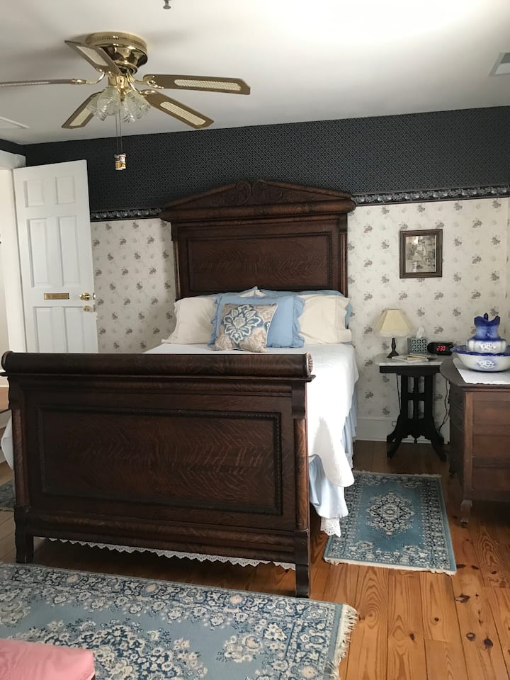 The Bird Nest Room - Chincoteague, VA