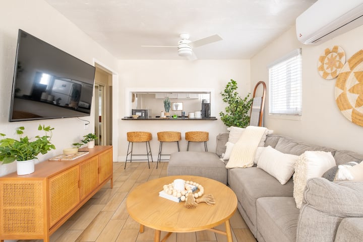 Sunny 3br Seaside Escape | Beach & Bay Steps Away! - Mission Bay, CA