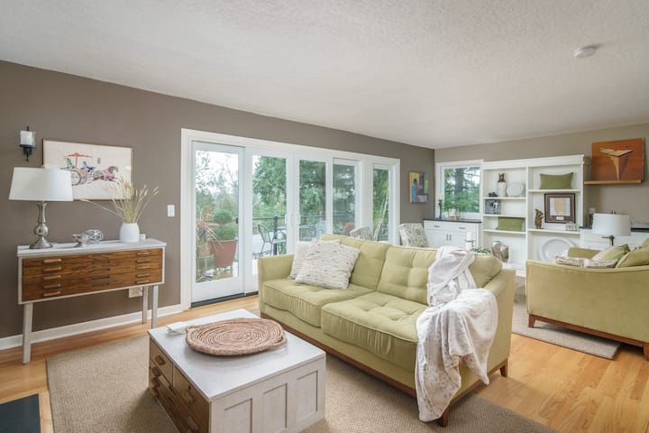 4 Bedroom Garden Getaway - Portland, OR