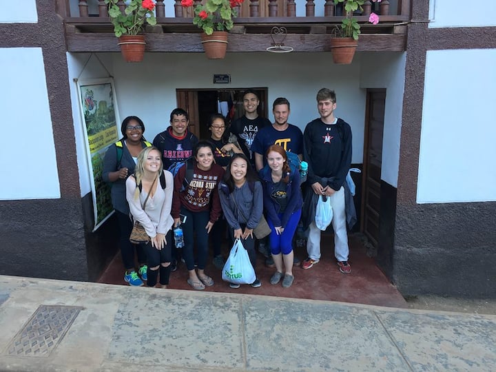 Habitacion Matrimonial/baño Compartido - Chachapoyas