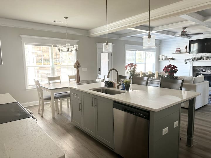 Spacious & Cozy Masters Rental! - Augusta, GA