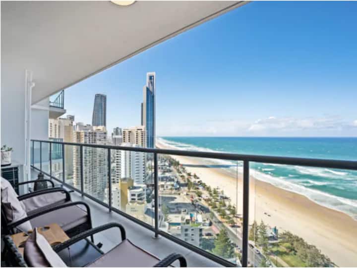 28th Floor Oceanfront Bliss In Surfers Paradise - Gold Coast