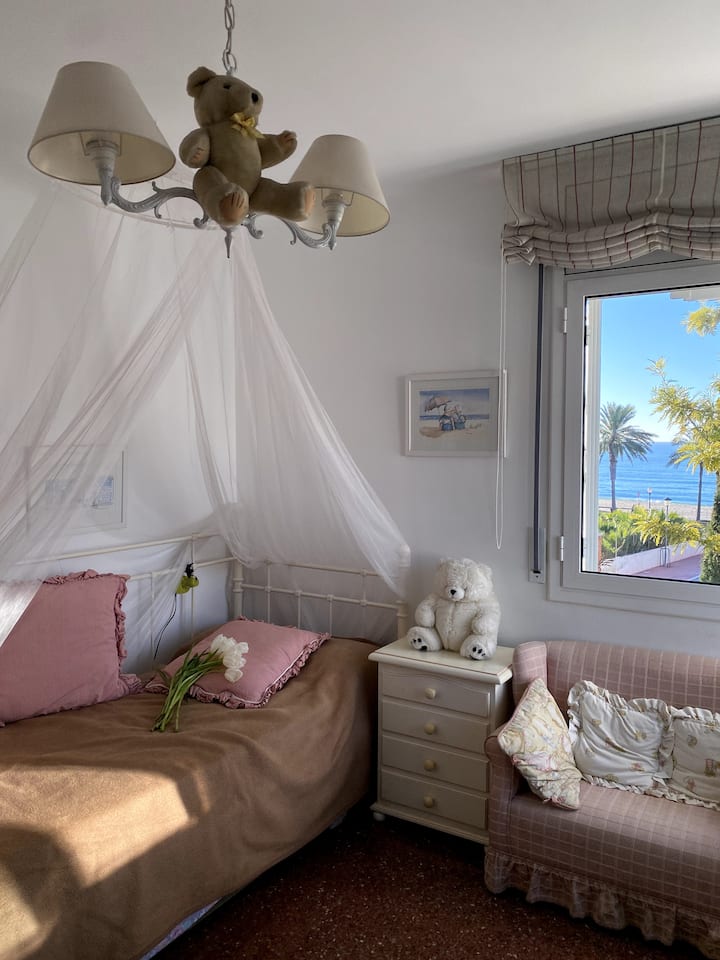 La Digue Beach House - Coma-ruga