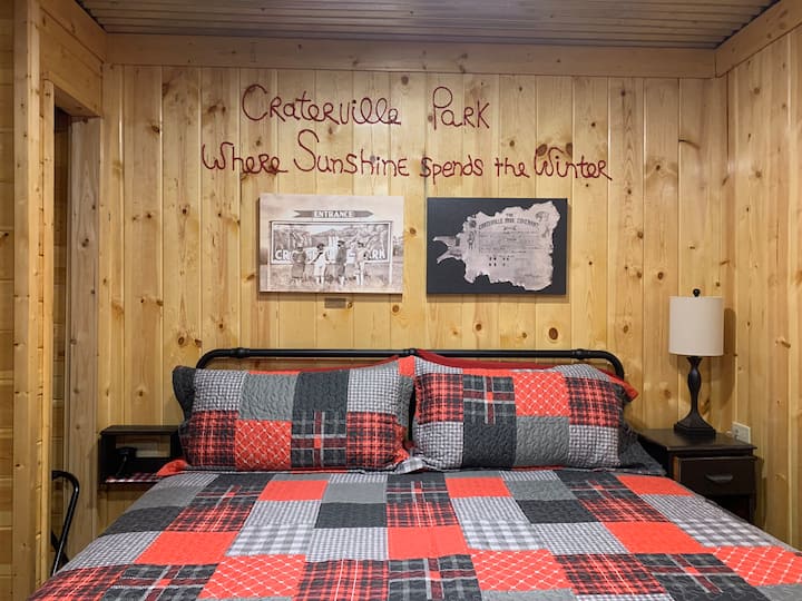 Craterville Park Cabin Wichita Mountains Cache Ok - Tahlequah Pond, OK