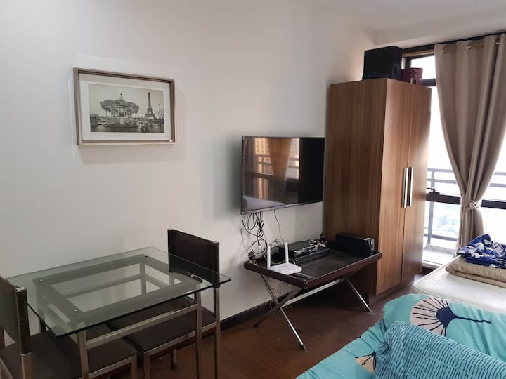 A Cozy Unit W Hotel-like Luxury Amenities & Mall - Manila