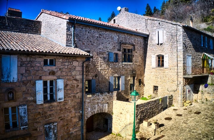 Grande Maison En Ardèche - Rhône-Alpes