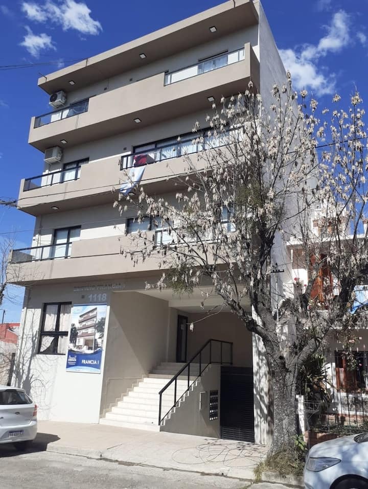 Monoambiente Francia 1 - San Salvador de Jujuy