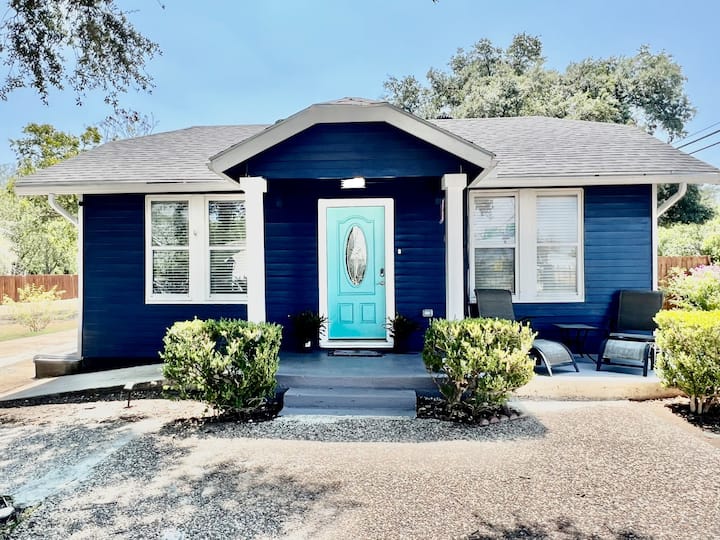 Newly Upgraded, Cozy Home Neardowntown, King Suite - Mission del Lago - San Antonio