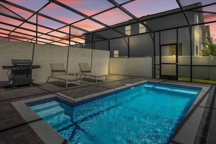5 Bd/ 4.5 Ba Private Pool! Windsor Island (160 Jw) - Lake Buena Vista, FL