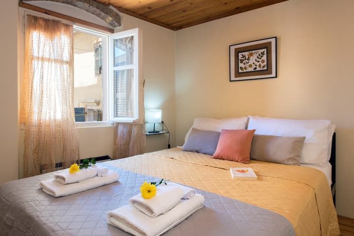 Zenia's House In Old Corfu Town - Corfou