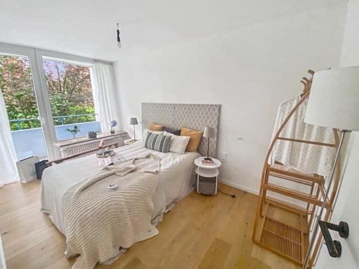 Ruhiges, Sonniges 3 Zi. App. - Munich