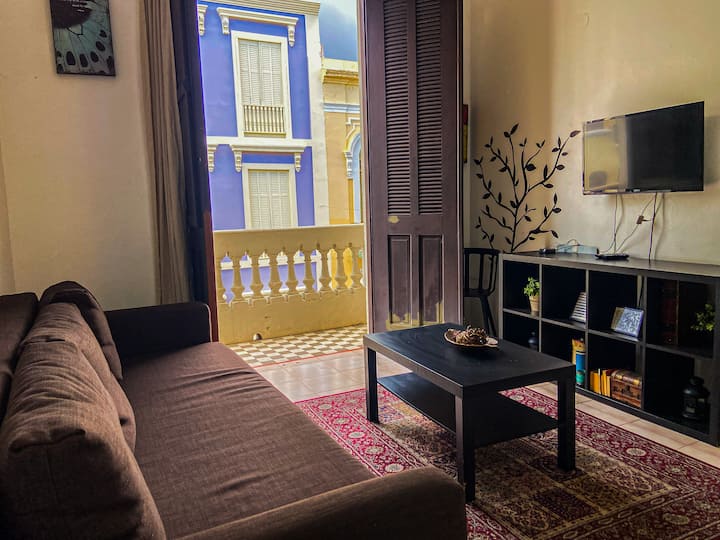 Loft Aparment Steps From Nightlife, Gladiolas Ii /Loft + Room /Free Wifi - 2101 - Ponce