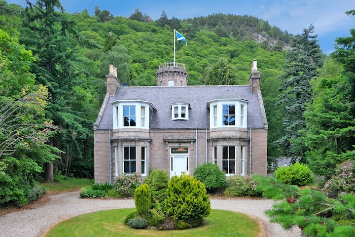 Charming Scottish Victorian Home - Ballater