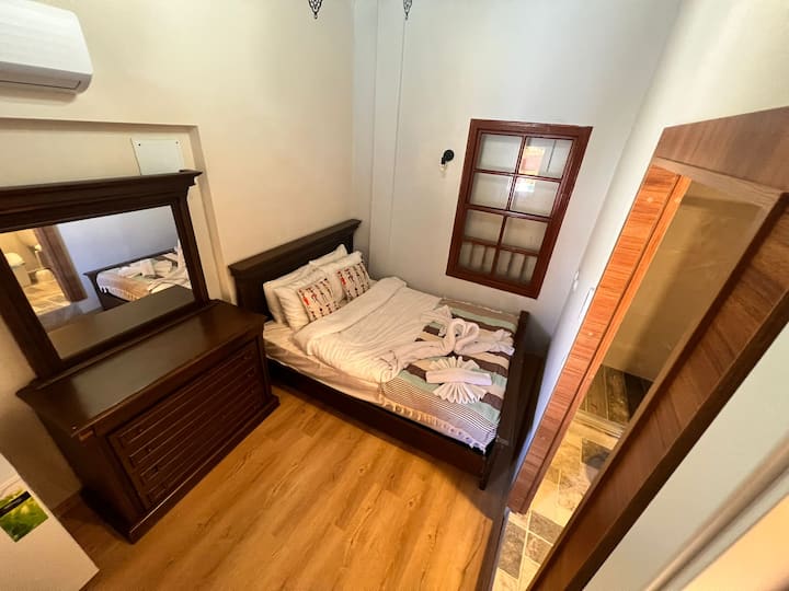 Sari Konak - Antalya