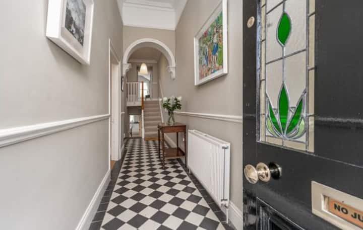 Victorian Townhouse - Temple Bar- Dublin