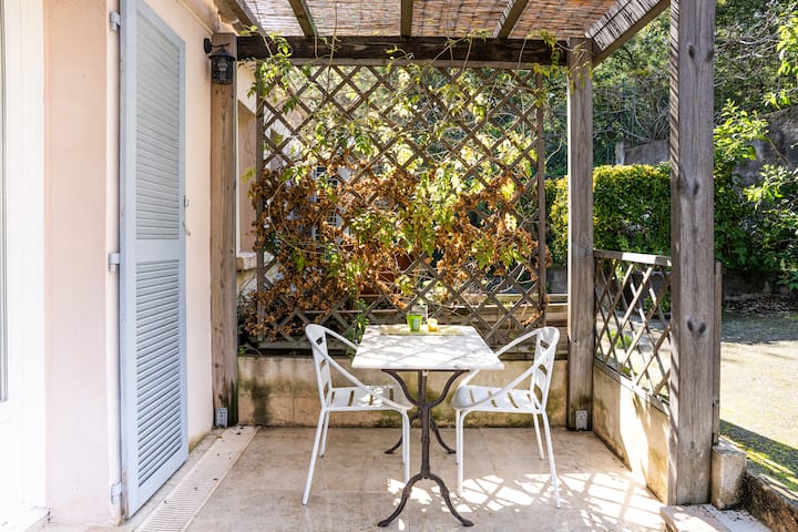 Studio Indépendant Avec Terrasse - Bastia