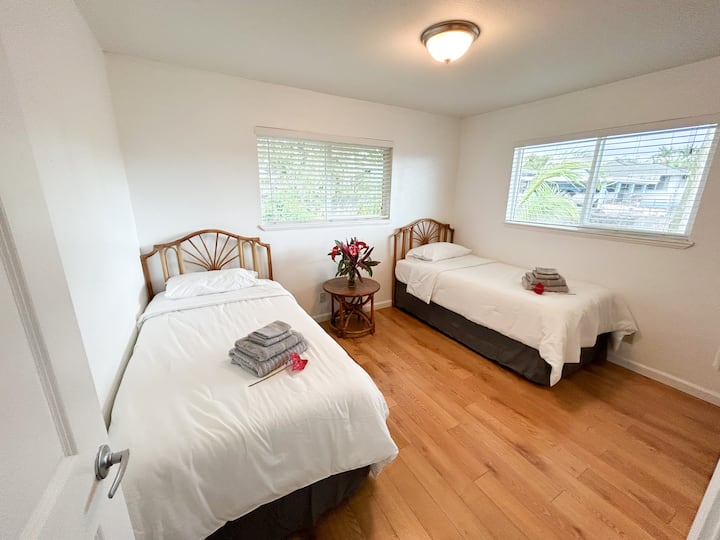 Upcountry Bungalow | 30 Day Minimum - O‘ahu, HI