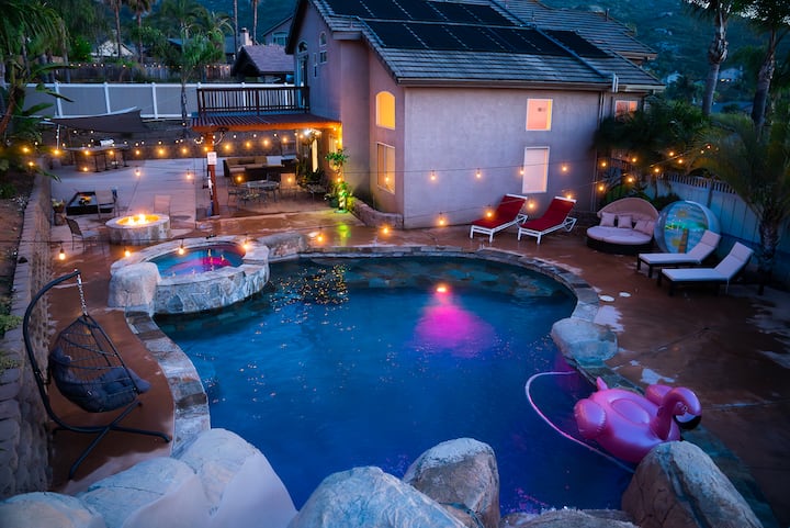 Luxe Resort Style Home Stunning 8 Beds With Pool - Lakeside, CA