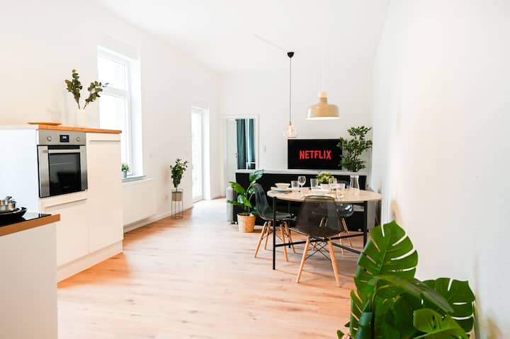 55m² Apartment In Krefeld | Central | High Ceiling - Krefeld