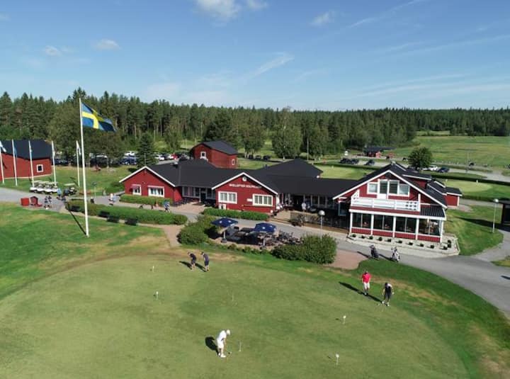 Hus Och Vandrarhem I Naturskön Omgivning - Skellefteå