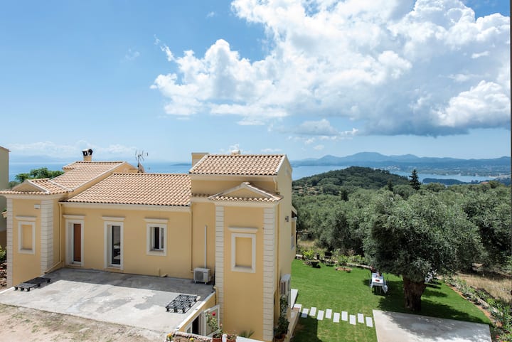 Terra Rossa Holiday 3bd Holiday Home With Seaview - Corfú