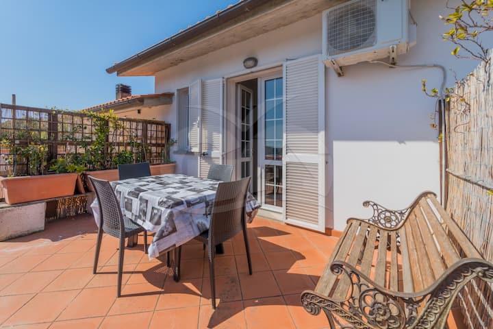 La Palazzina Nel Verde 3 In A Panoramic Position - Marina di Campo