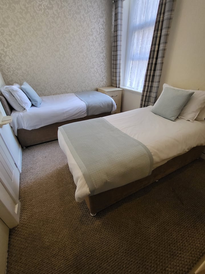 Twin Bedroom - Poulton-le-Fylde