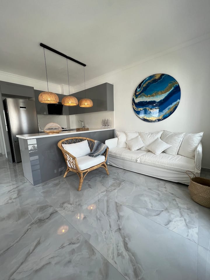 New Elegant Refurbished House With Chilren Room - Gümüşlük