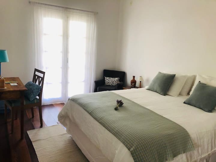 Casa Prana - Suíte 2 (Banheiro Individual) - Bragança Paulista