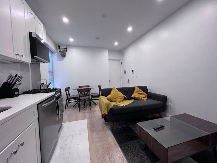 Newly Renovated 3 Bedroom Unit In Fort George - Bronx, NY