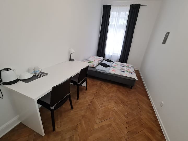 Fantastic Waw - Ok11 Room D - Varsovia