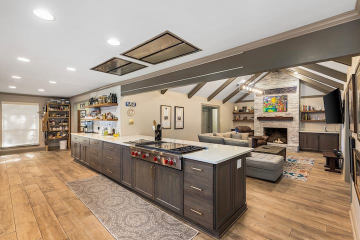 4-bedroom Home | Amazing Kitchen + Outdoor Kitchen - 배턴루지