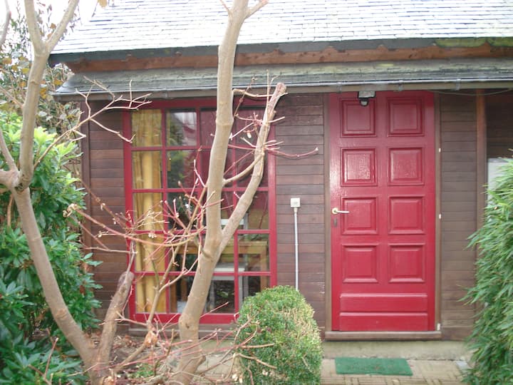 Chambre Dans Un Cadre De Verdure - Waterloo