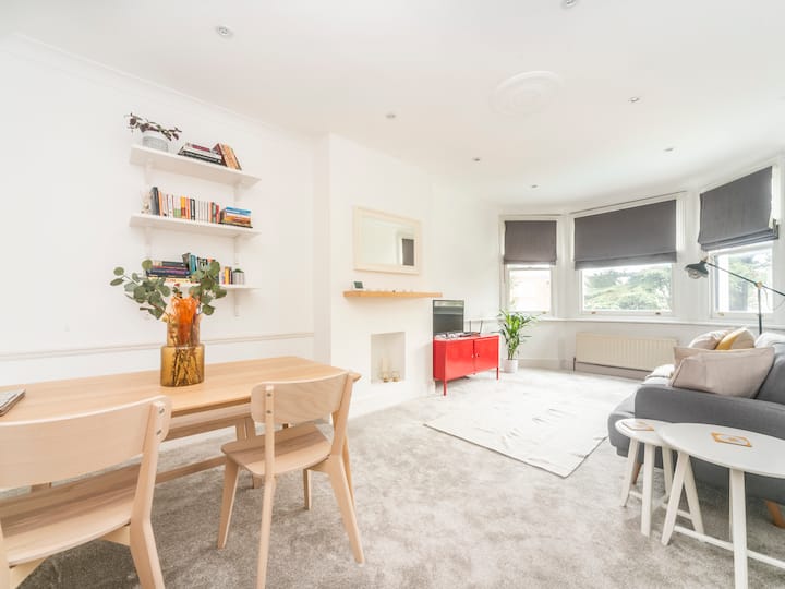 Cosy Apartment 5 Minutes From Station - Surbiton