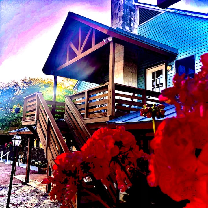 Rosemary @ Gruene Cottages - New Braunfels, TX