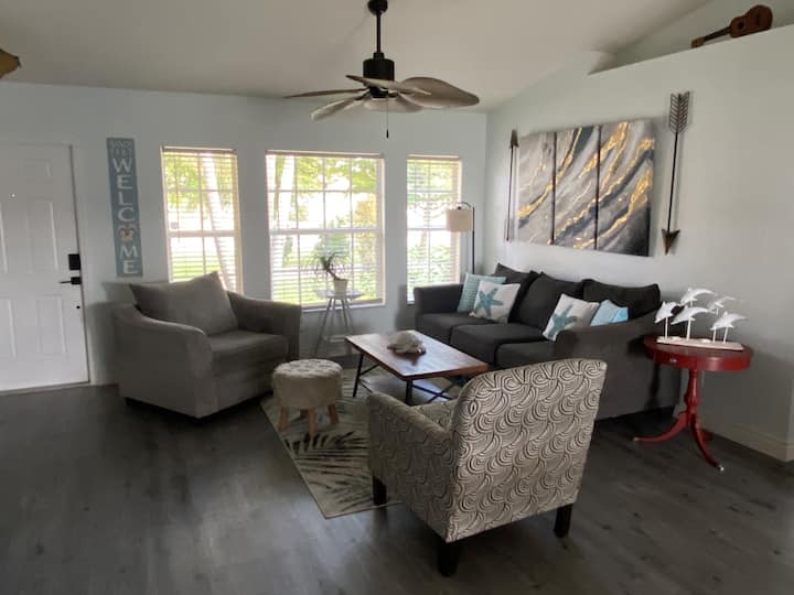 Paradise Palms In Cape Coral - Sanibel Island, FL