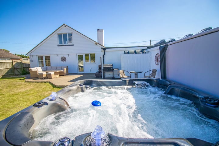 Bancroft –  Hot Tub - Camber Sands - Camber Sands