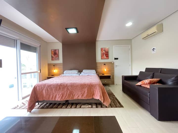 Suíte Com Banheira Em Casa Com Piscina - Camobi - Santa Maria