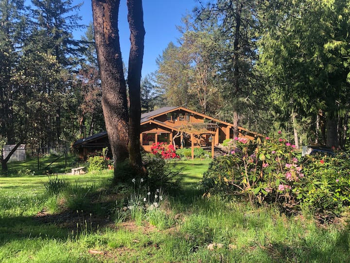Misty Haven Main House - Saanich Peninsula