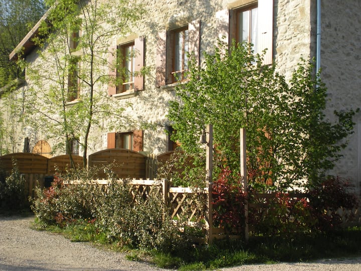 Entre Manoir Et Bon Repos - 尚魯斯