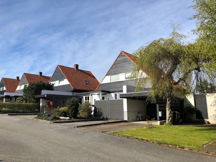Stort Familievennlig Hus Kun 5 Km Fra Stavanger - Stavanger