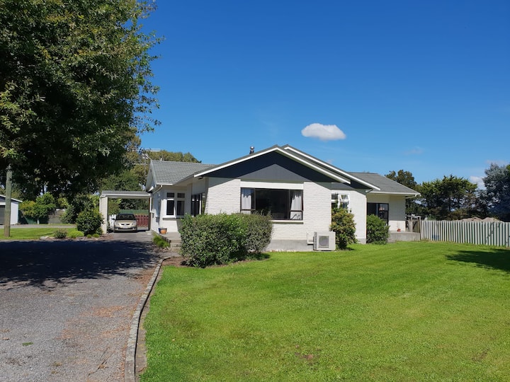 Oakleigh Airbnb - Masterton