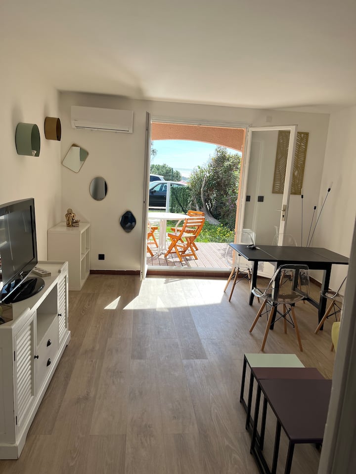 Appartement Climatisé Avec Jardin, La Tour Fondue - Île de Porquerolles